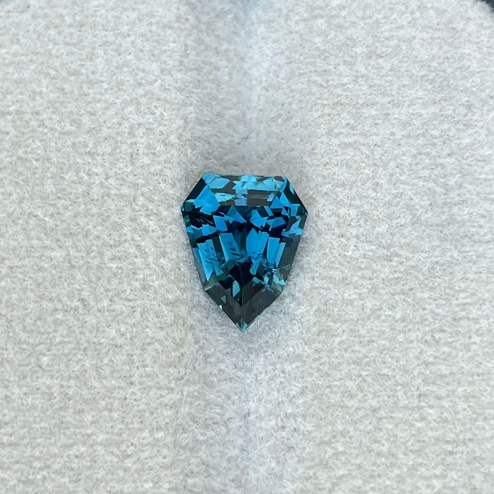 Teal, Green & Parti Sapphires: The Ultimate NZ Buyer’s Guide to ...